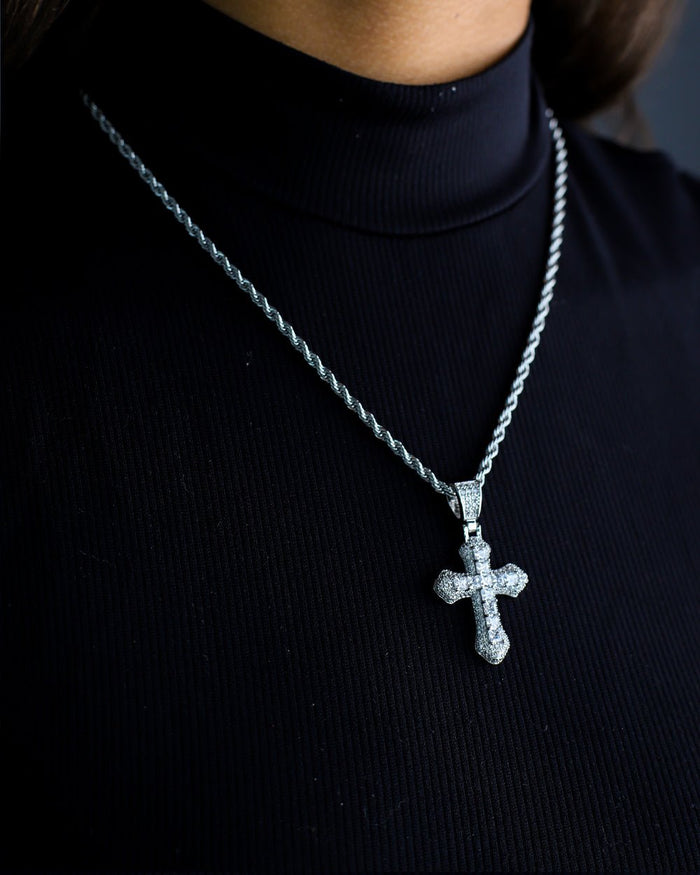 FROSTY CROSS PENDANT. - WHITE GOLD | Drippy Amsterdam